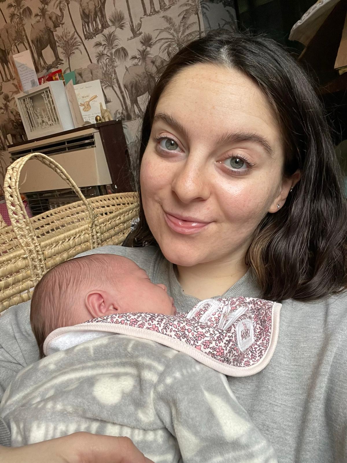 Hannah & Ellie’s positive birth story – Pea in the Pod Hypnobirthing
