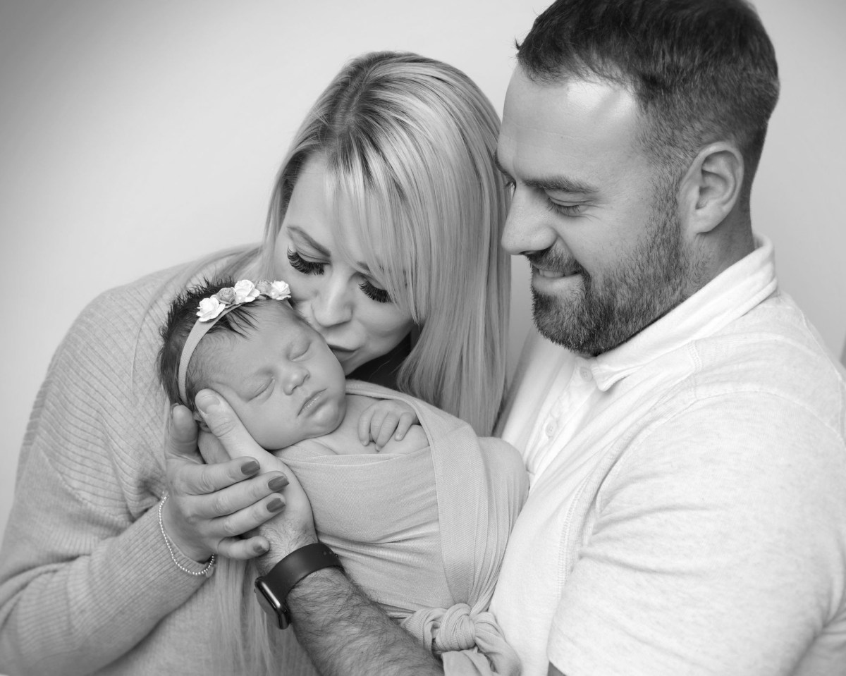 Zoe, Dan & Evie’s positive birth story – Pea in the Pod Hypnobirthing
